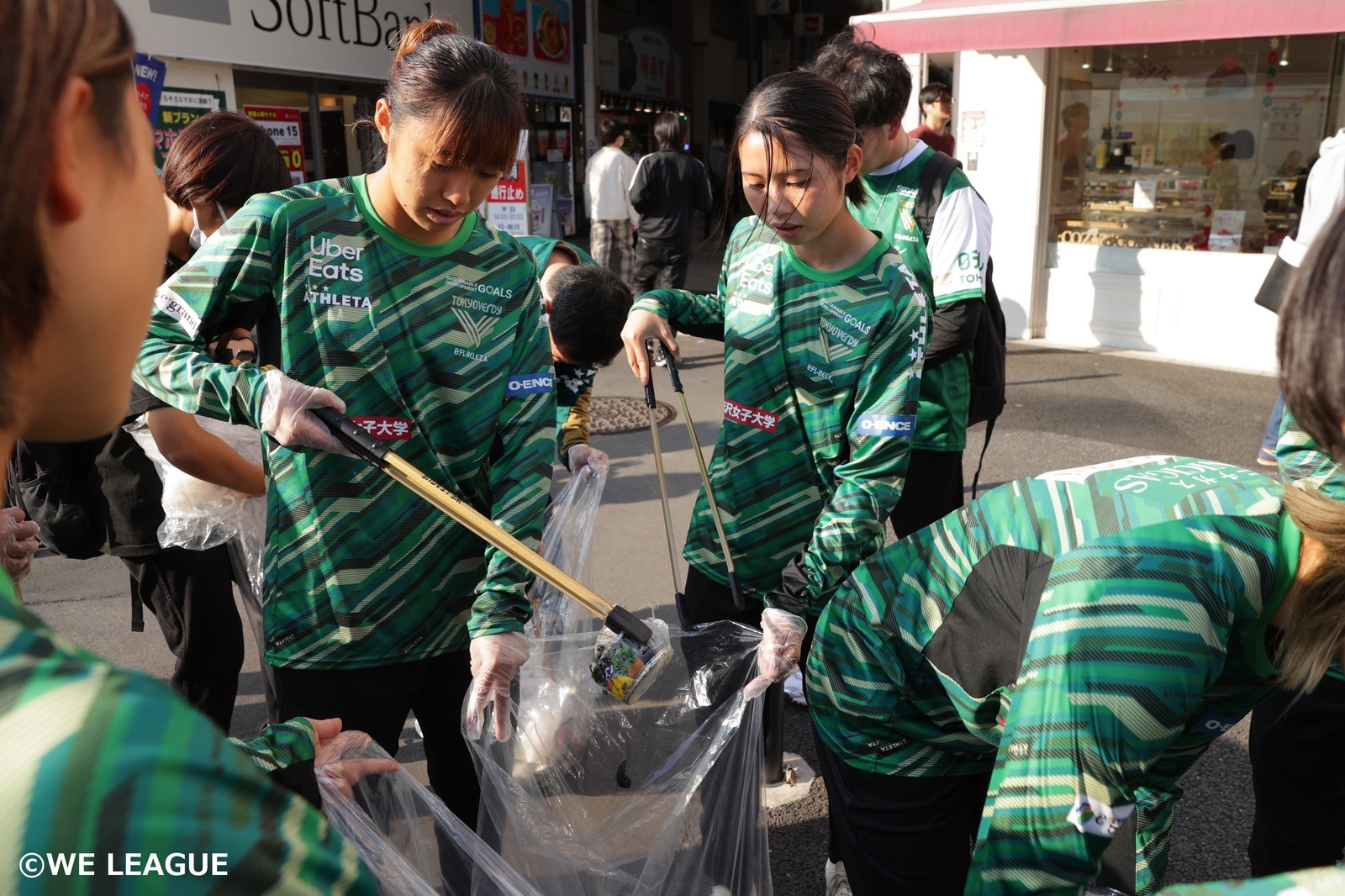 WE ACTION DAY 東京NBがホームタウンで公開練習やクリーン活動、激励会を実施 | WEリーグ | Women ...