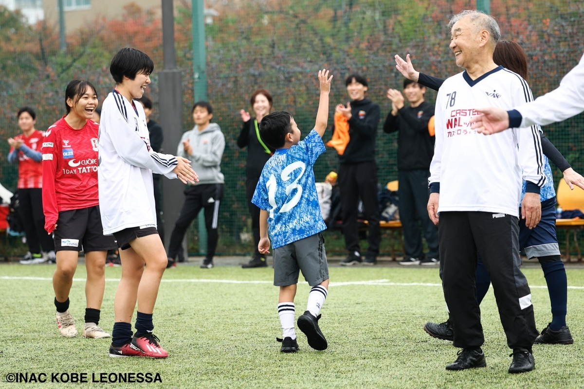 WE ACTION DAY I神戸 「ウォーキングフットボール交流会」を実施 | WEリーグ | Women Empowerment League