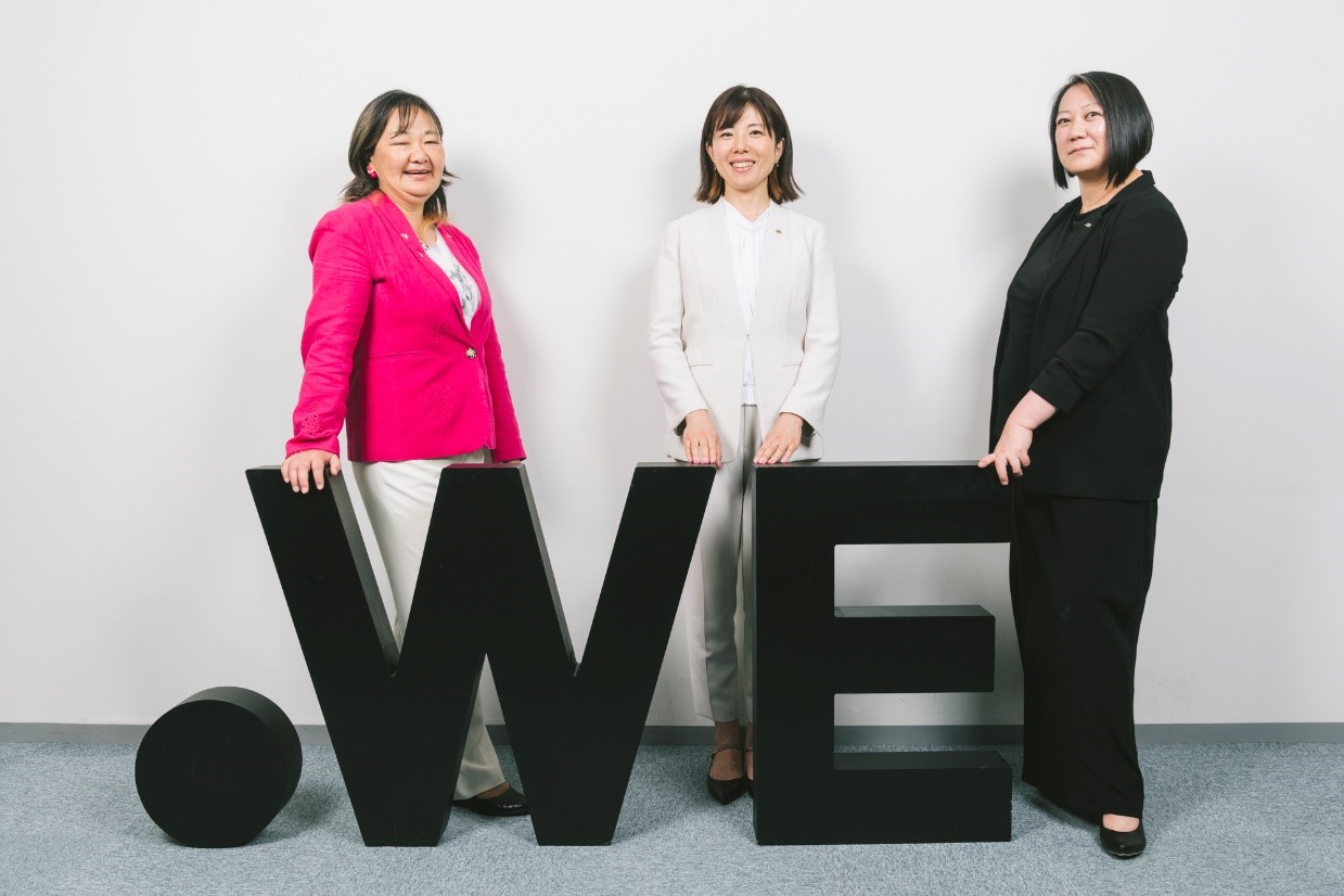 役員人事に関するお知らせ 業務執行理事3名体制でWEリーグの認知度向上、ブランディング強化へ | WEリーグ | Women ...